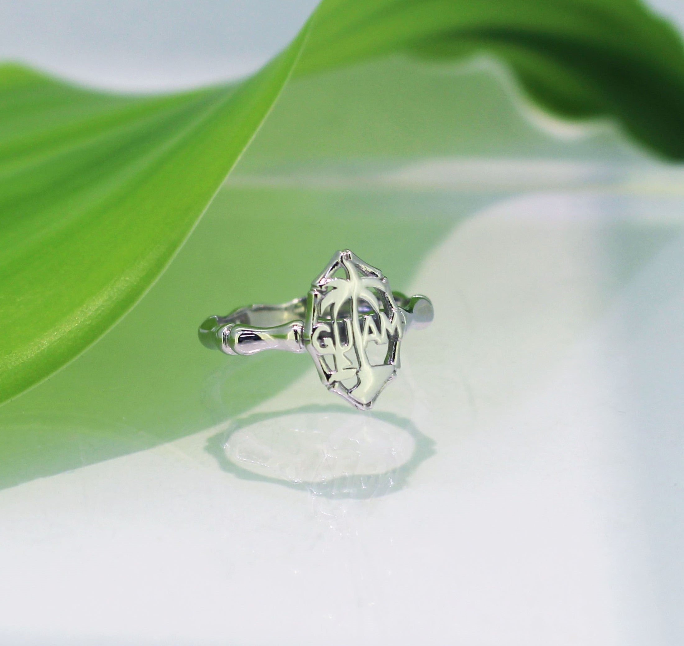 14K White Gold Guam Seal Bamboo Ring – Vince Jewelers